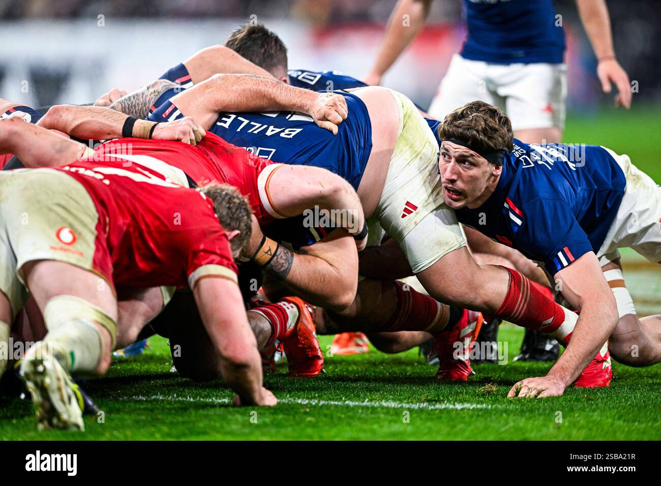 Paris, France. 31st Jan, 2025. Oscar Jegou during a scrum during the 6 ...