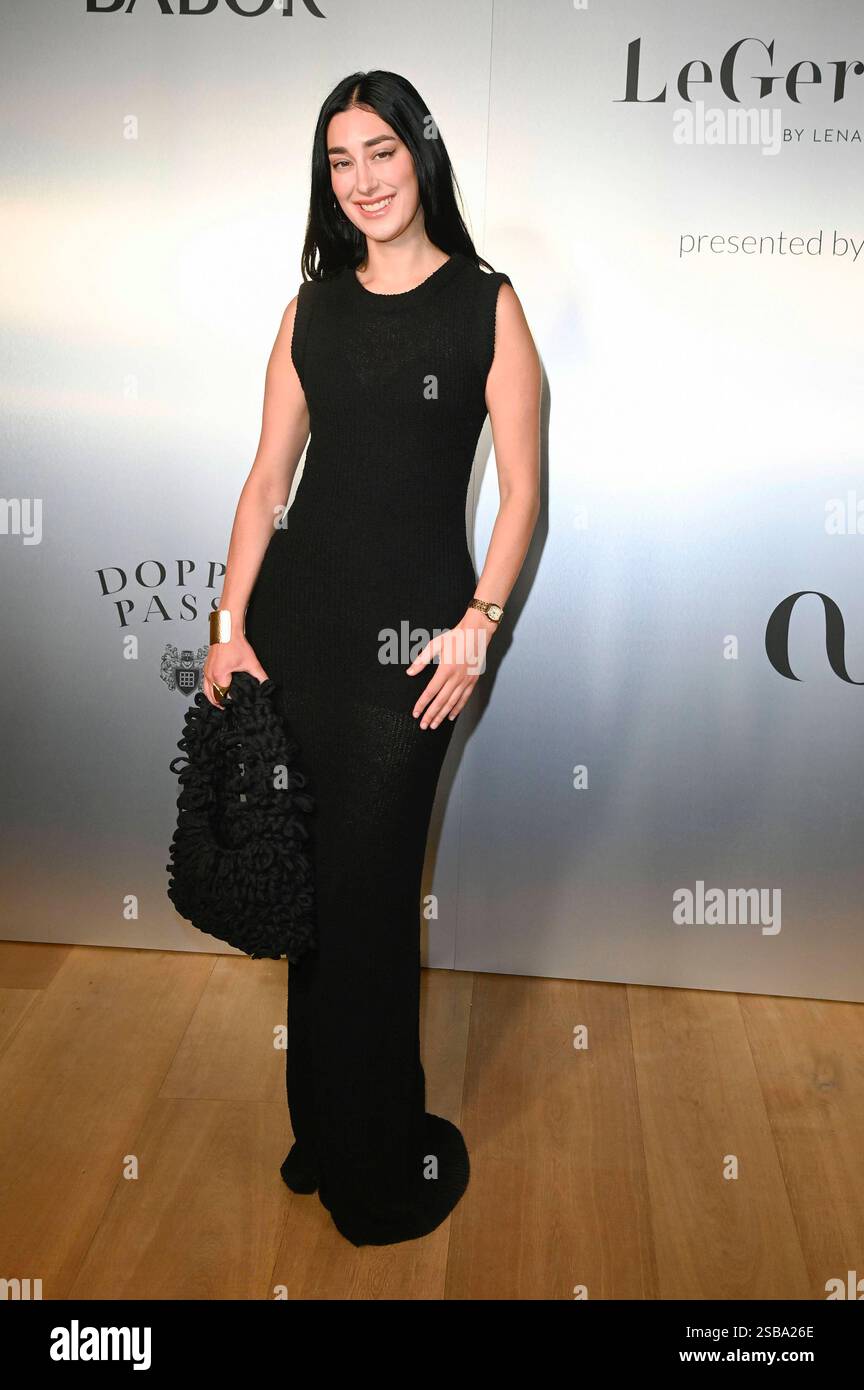 Elif Demirezer beim Launch der neuen Premium LeGer Studio Kollektion im ...