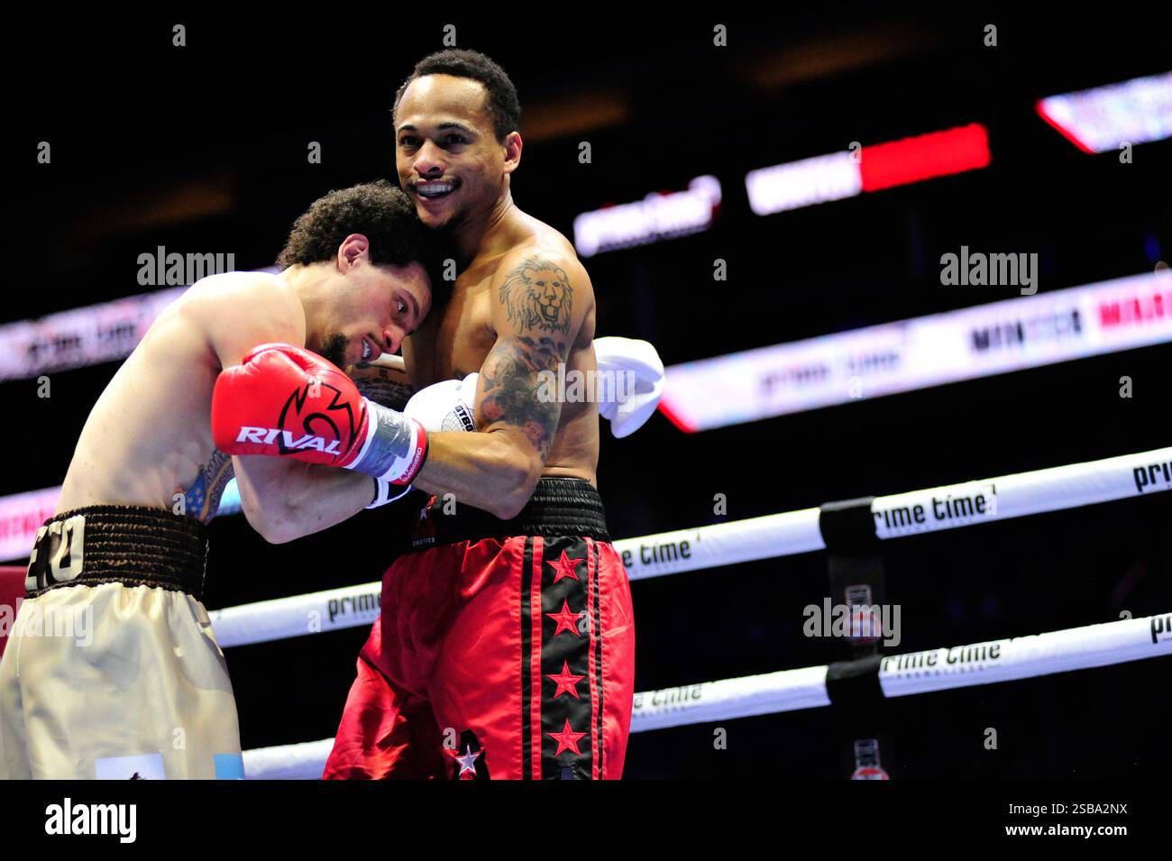 Newark, USA. 01st Feb, 2025. Peter Latorre (tan) beat Maurice Clemons (red) by way of knockout ...