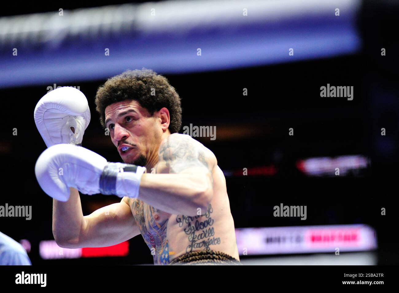 Newark, USA. 01st Feb, 2025. Peter Latorre (tan) beat Maurice Clemons (red) by way of knockout ...