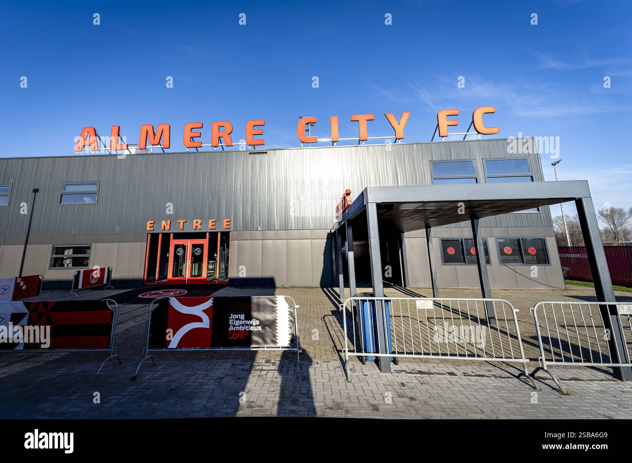 ALMERE, Netherlands. 02nd Feb, 2025. SPO, Yanmar Stadium, Dutch ...