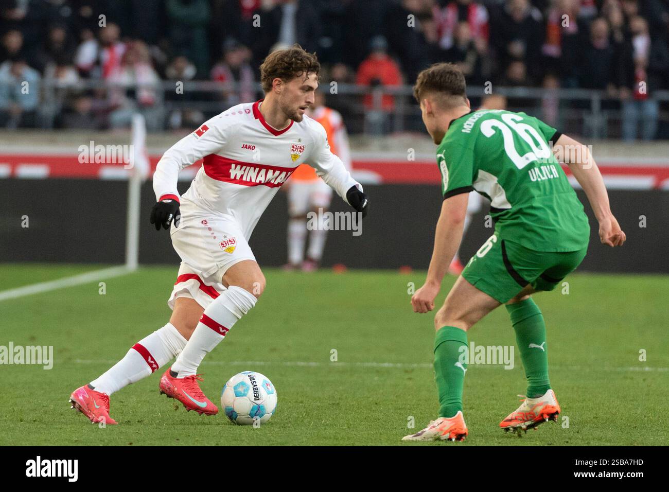 Stuttgart, Deutschland. 01st Feb, 2025. v.li. Jacob Bruun Larsen (VfB ...