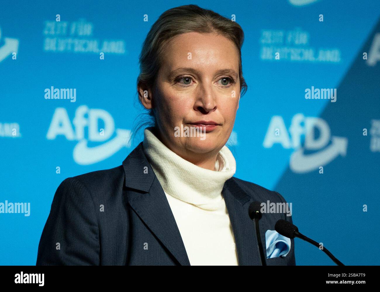 Alice Weidel (AfD-Vorsitzende) bei ihrer Rede in Neu-Isenburg. Zeit für ...