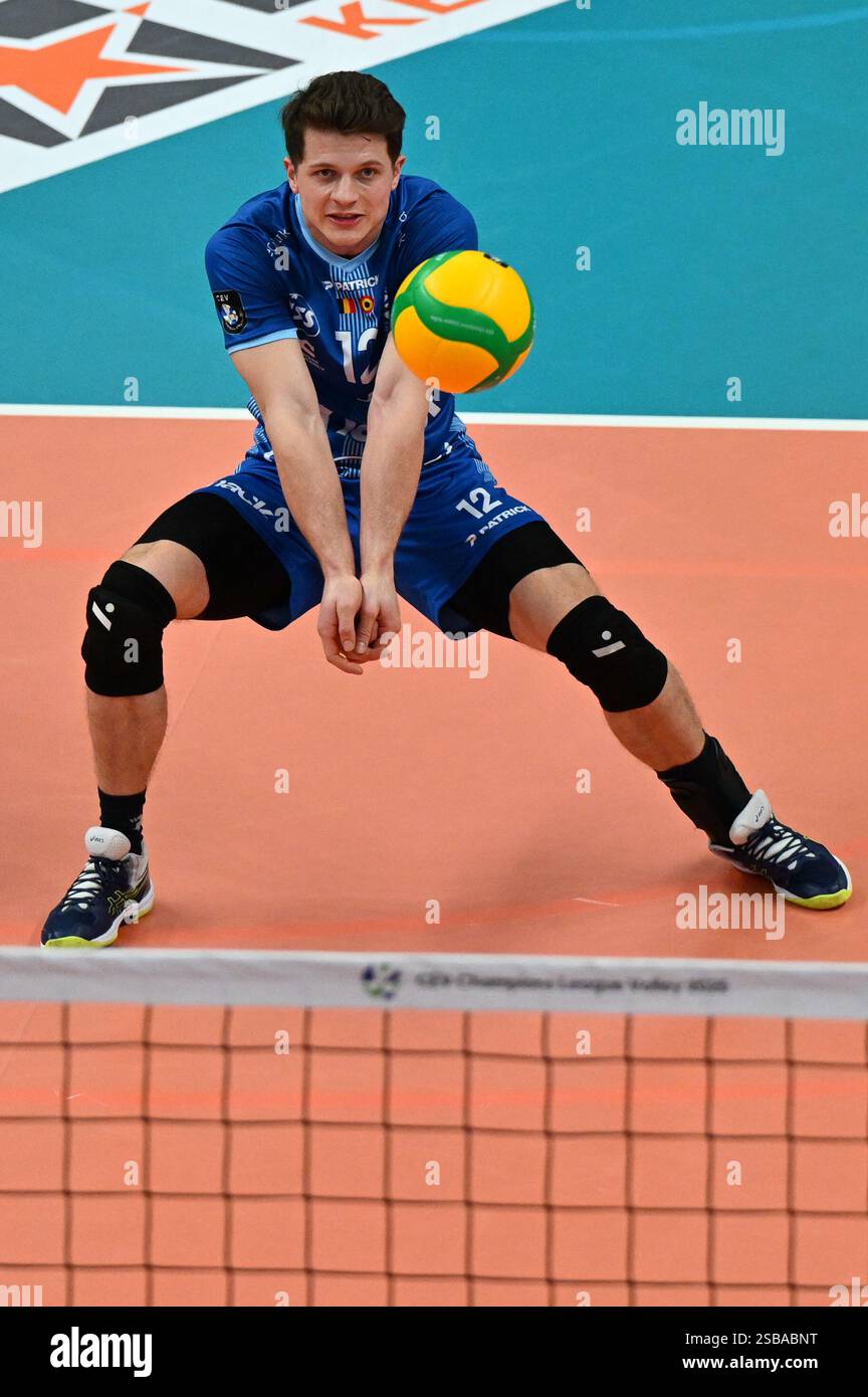Roeselare, Belgium. 29th Jan, 2025. Seppe Rotty (12) of Roeselare ...