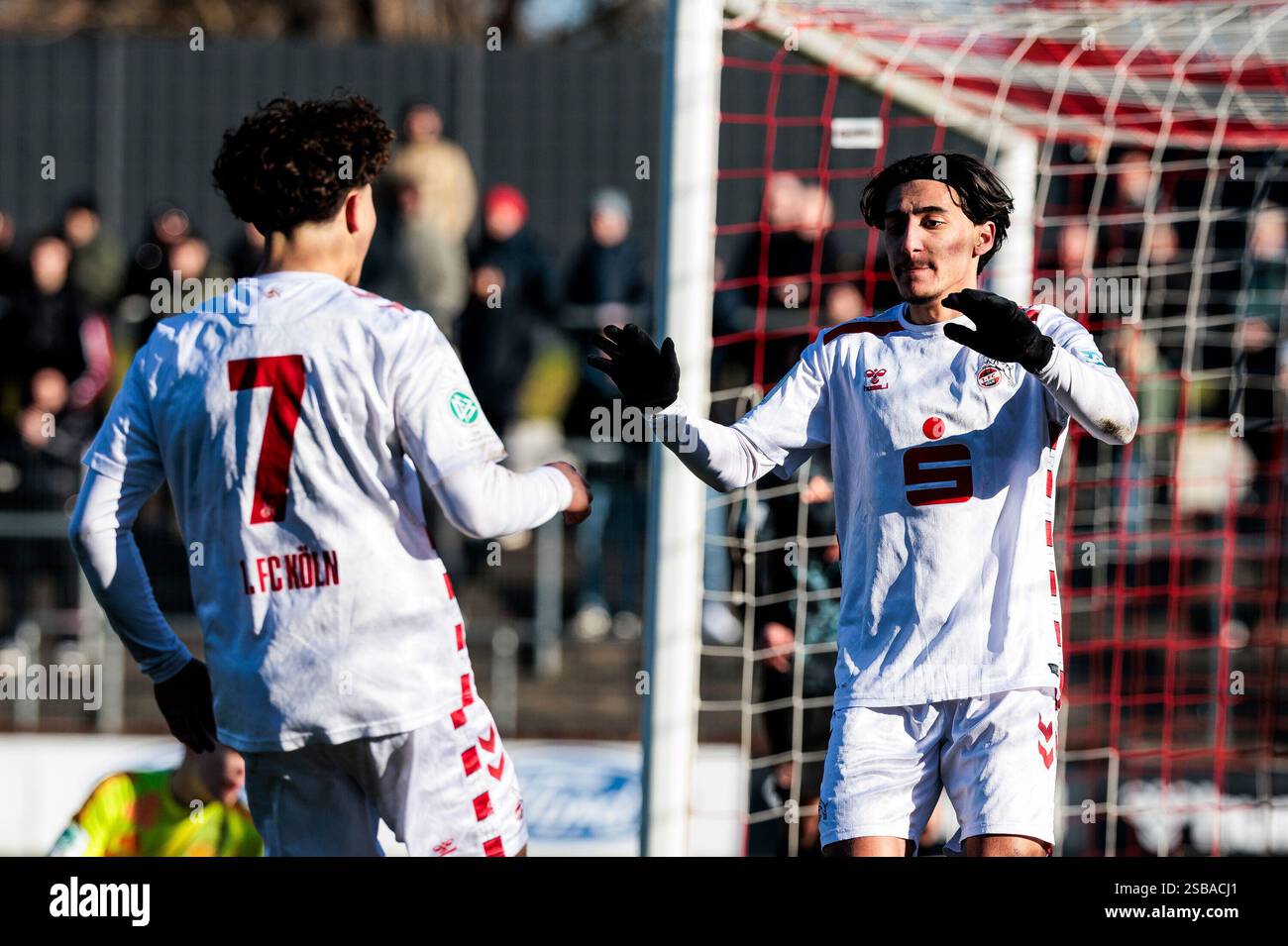 Jubel zum 1:1 durch Justin Kai von der Hitz (1. FC K?ln U19, 7) A-Junioren Bundesliga U19 DFB ...