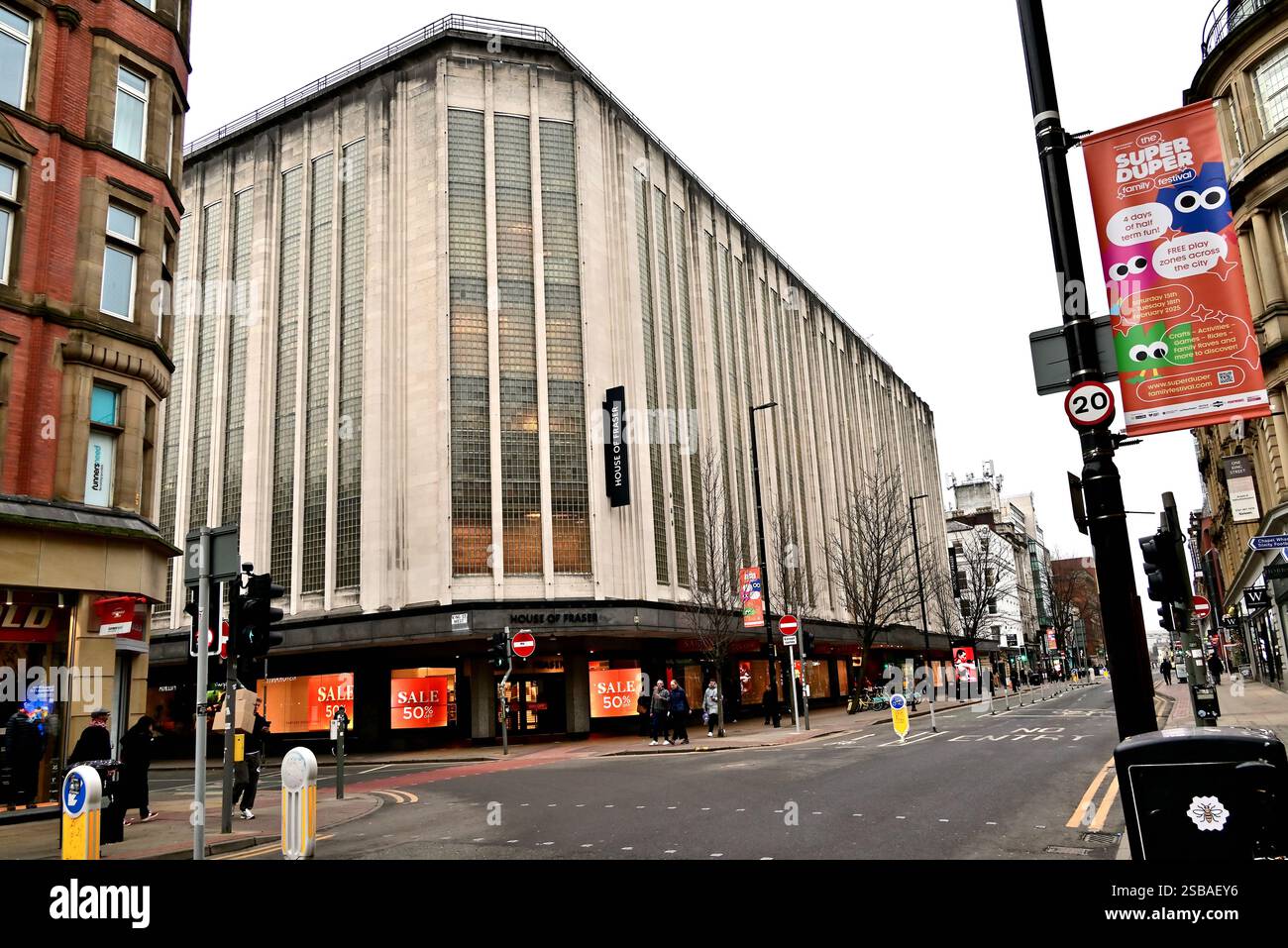 Around the UK - Sightseeing in Manchester on a cold winter's day, House ...