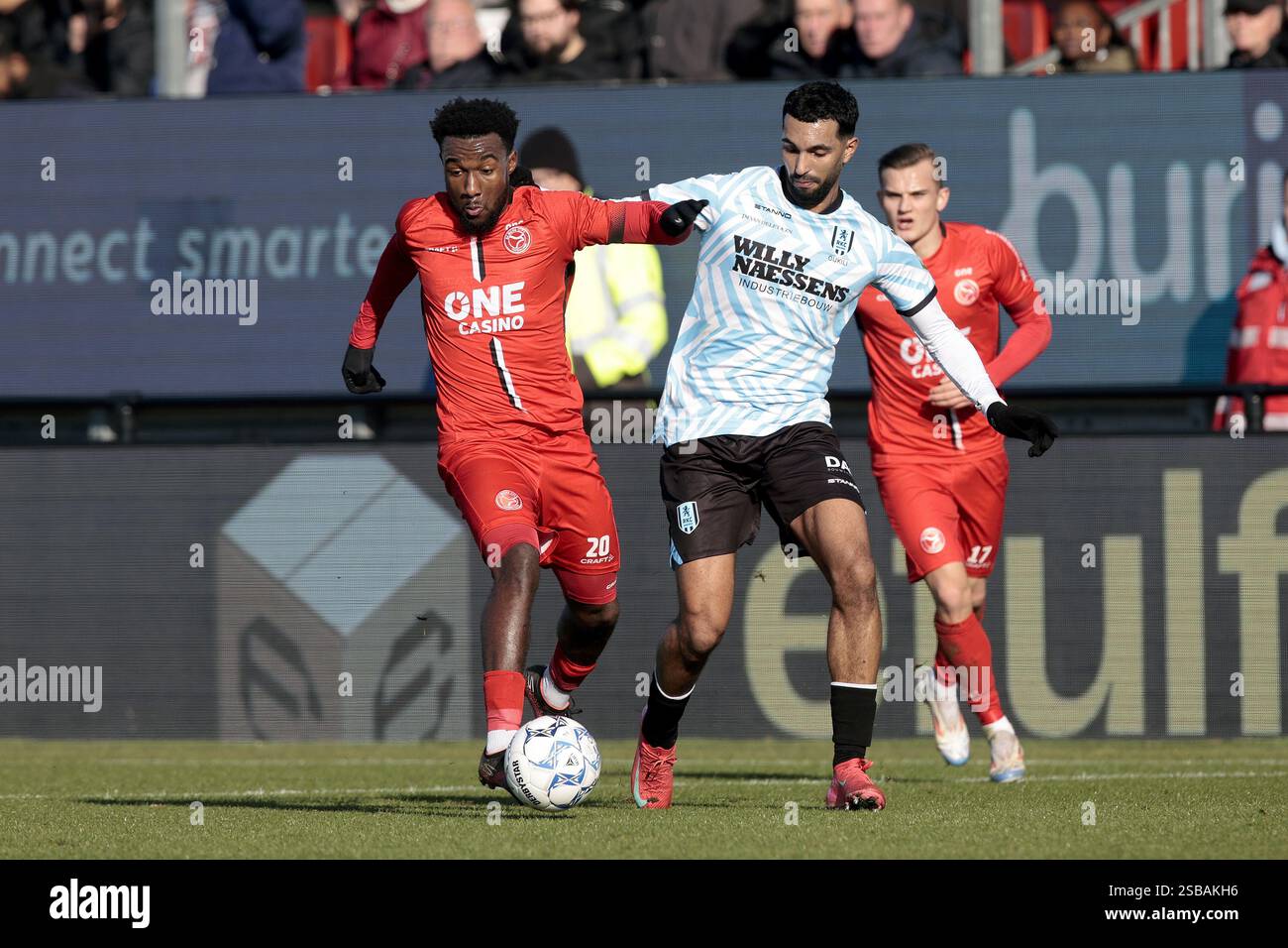 ALMERE - (l-r) Hamdi Akujobi of Almere City FC, Yassin Oukili of RKC Waalwijk during the Dutch ...