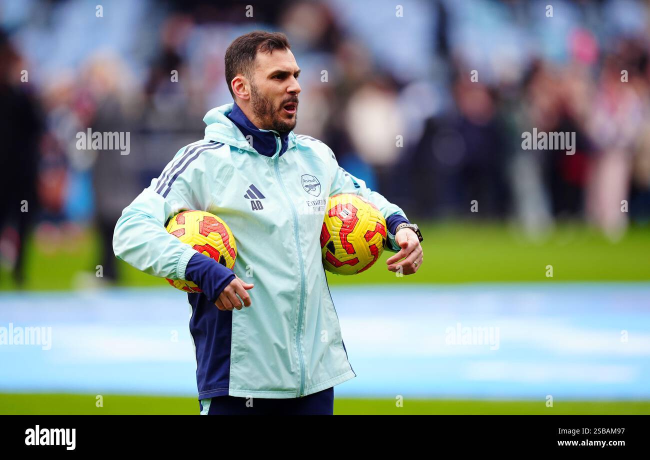 Arsenal assistant coach Aaron D'Antino during the Barclays Women's ...