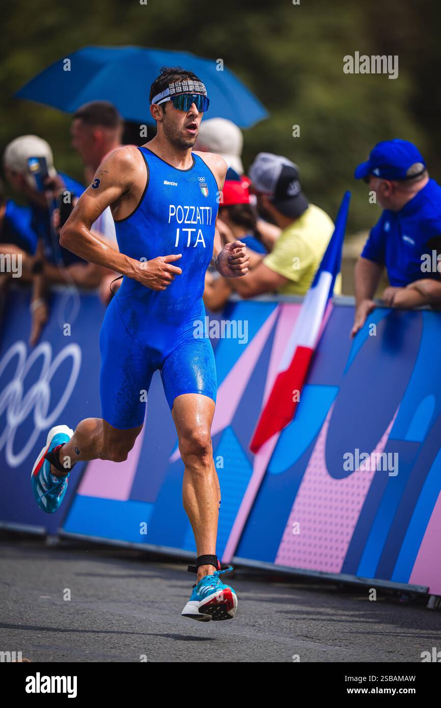 Gianluca POZZATTI participating in the triathlon at the Paris 2024 Olympic Games Stock Photo - Alamy