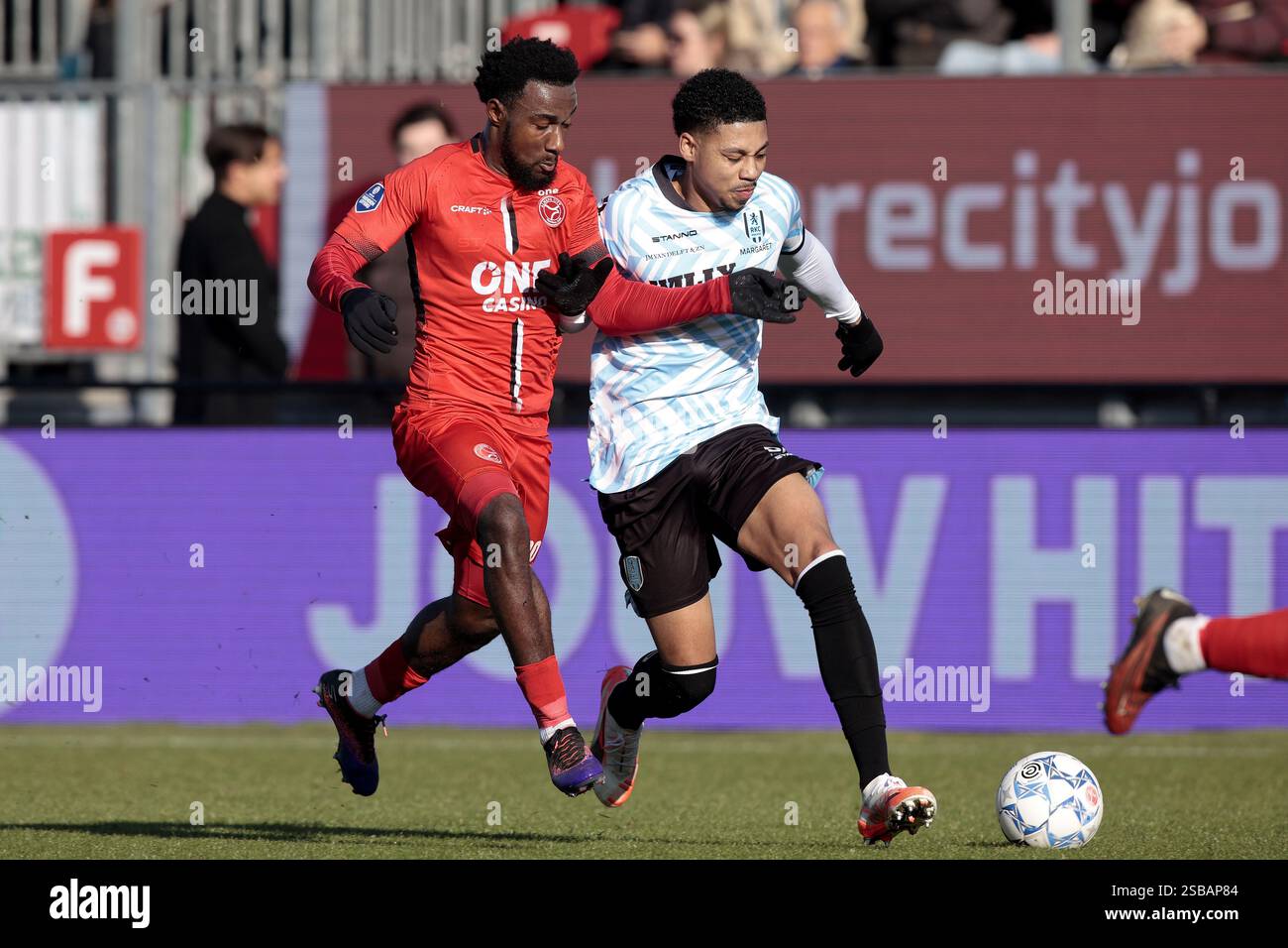 ALMERE - (l-r) Hamdi Akujobi of Almere City FC, Richonell Margaret of RKC Waalwijk during the ...