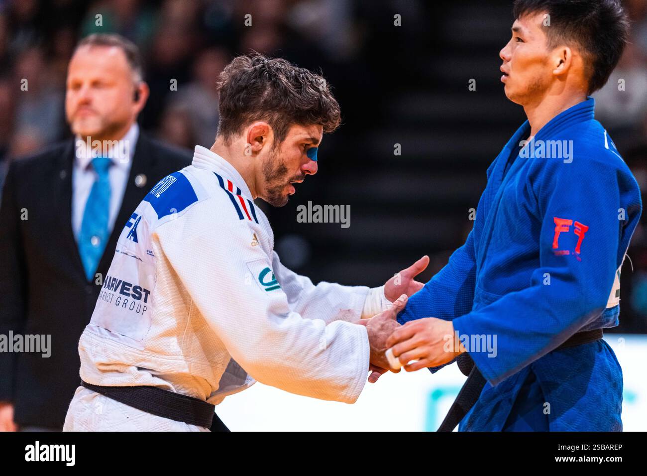 Cedric REVOL (FRA) and Mendsaikhan NYAMSUREN (MGL) round of 16 Menâ??s ...