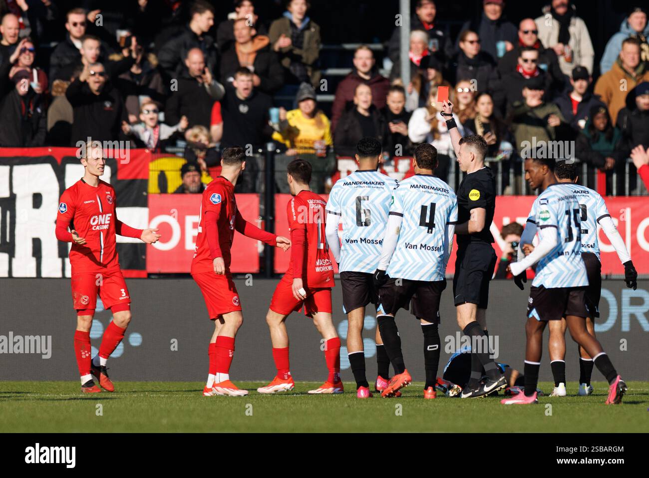 ALMERE , 02-02-2025 , Yanmar Stadium , season 2024 / 2025 , Dutch Eredivisie Football. (L-R ...