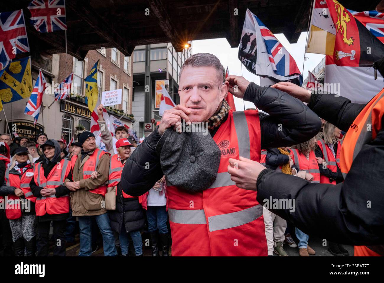 Waterloo, London, 1st February, UK 2025.- Several thousand people ...