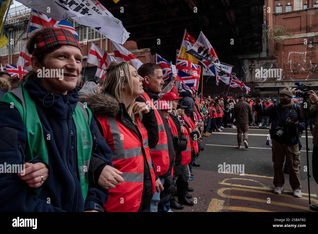 Waterloo, London, 1st February, UK 2025.- Several thousand people ...