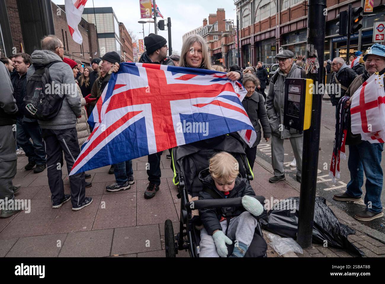 Waterloo, London, 1st February, UK 2025.- Several thousand people ...
