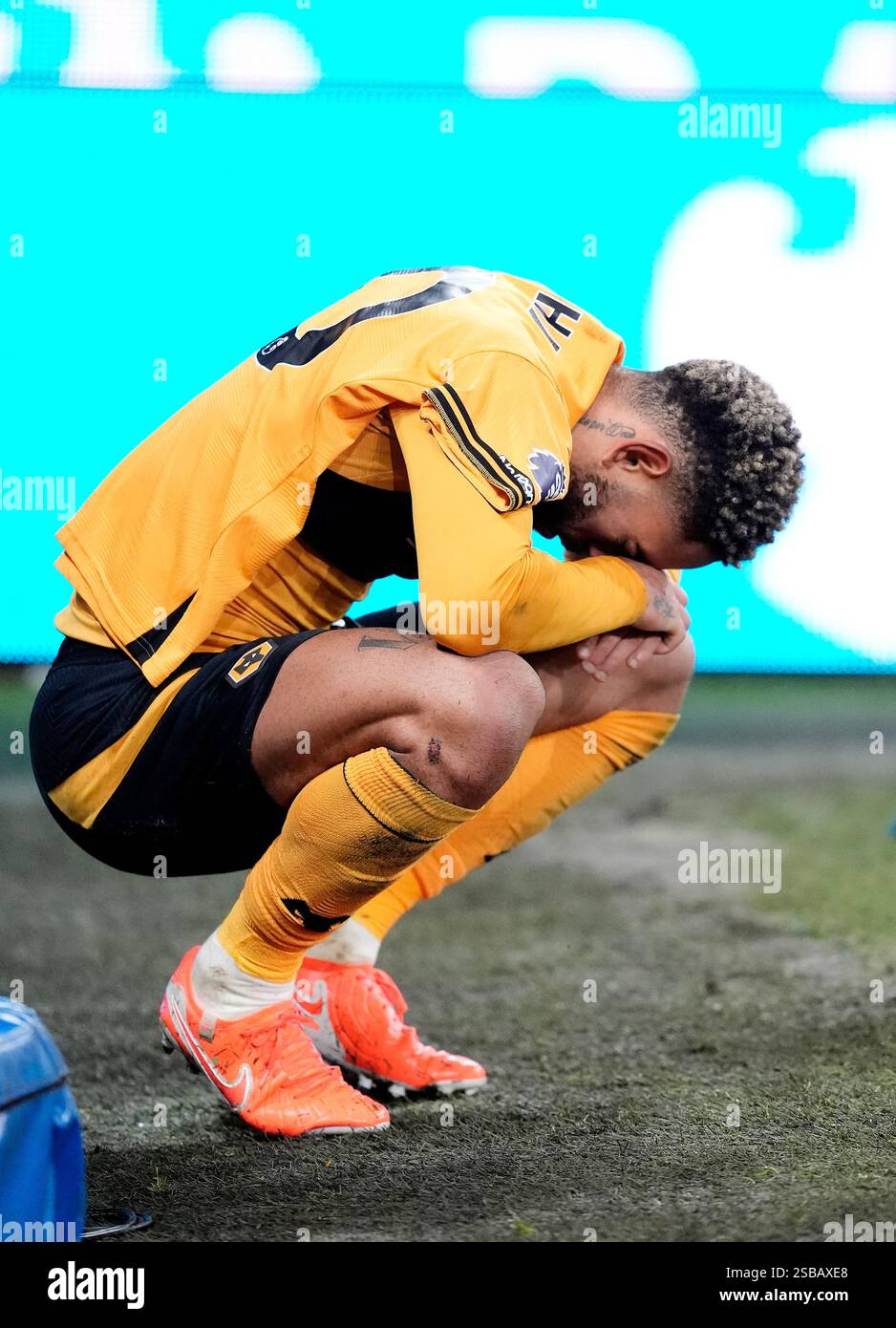 Wolverhampton Wanderers' Matheus Cunha celebrates scoring their side's ...