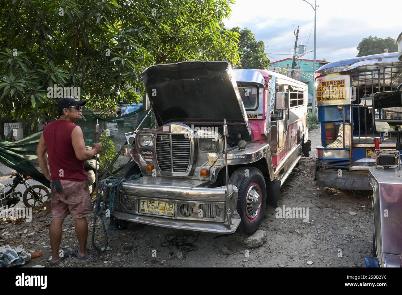 PHILIPPINES, Manila, Quezon City, Payatas, Jeepney workshop, custom ...