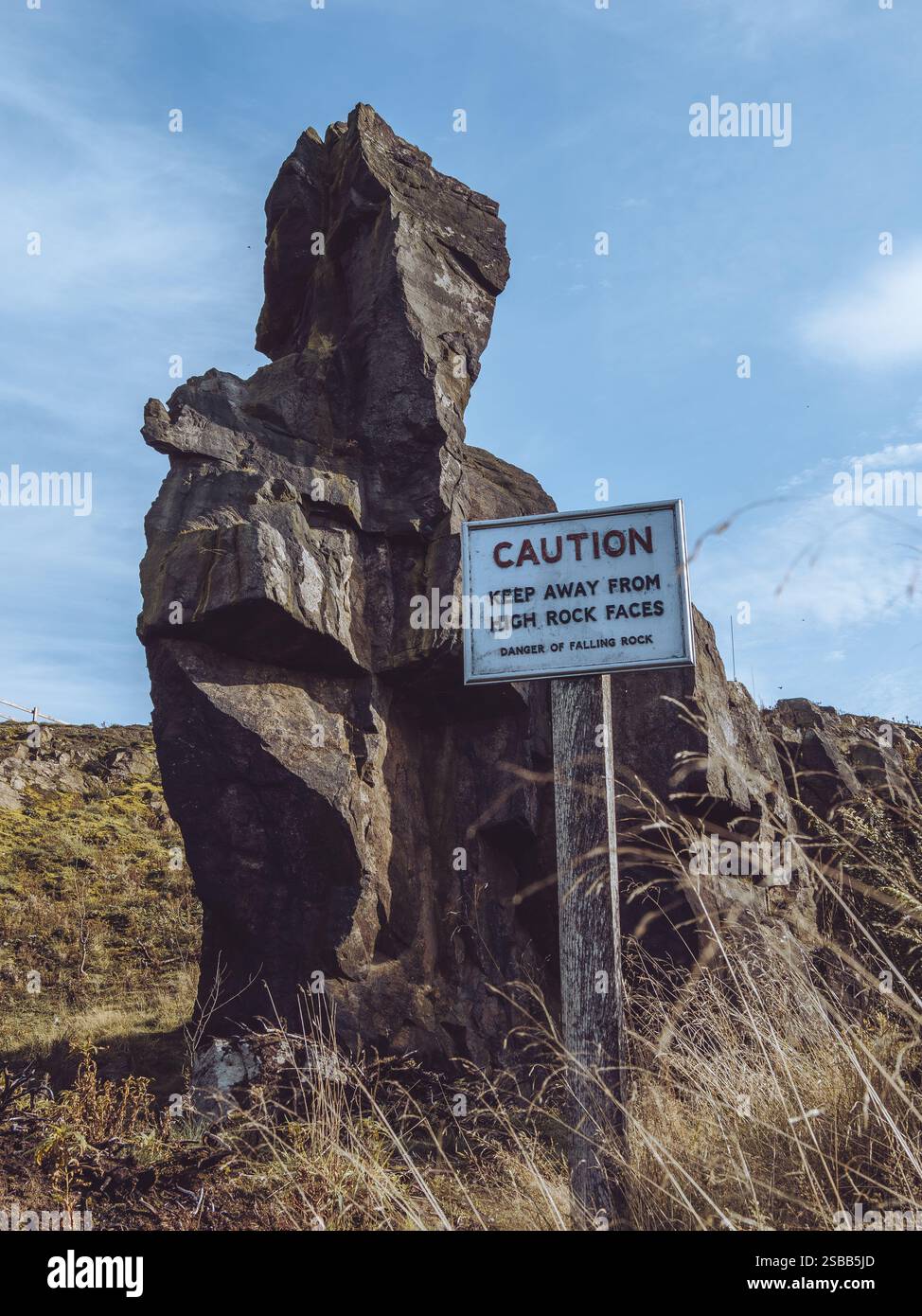 Old Man of Mow rocky outcrop on Mow Cop, Congleton Stock Photo - Alamy