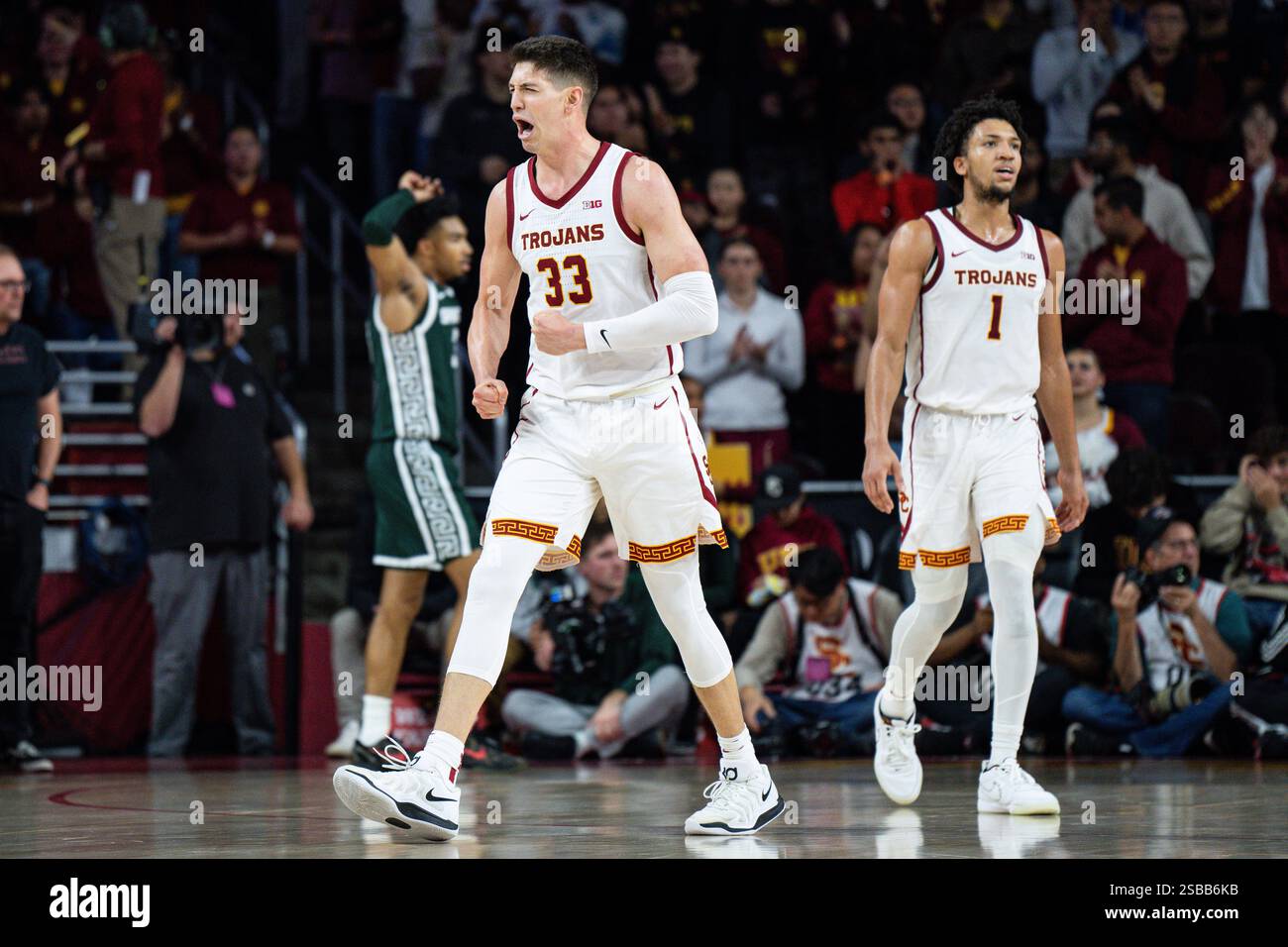 Los Angeles, USA. 1st Feb 2025. USC Trojans forward Josh Cohen (33 ...