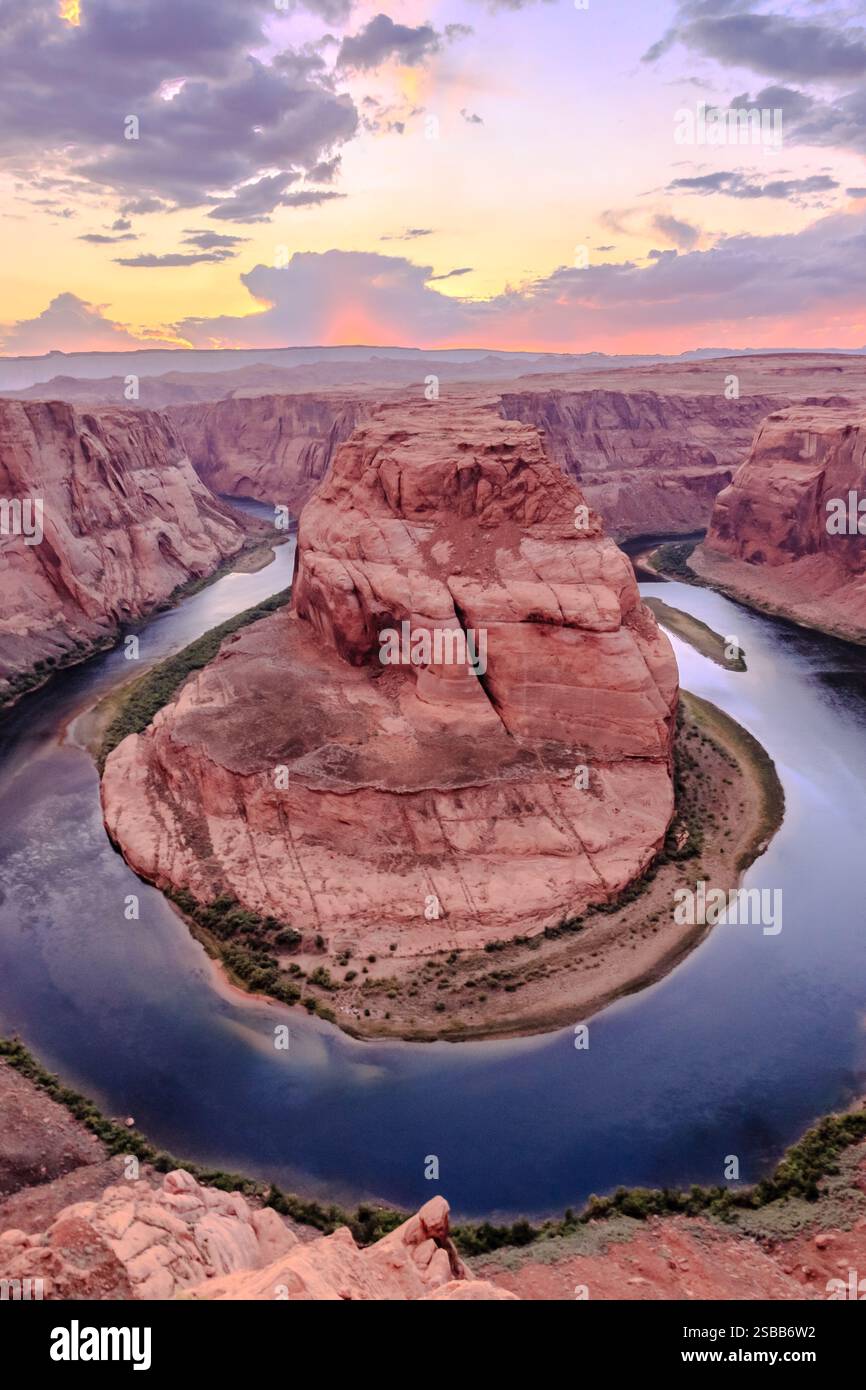 Horseshoe Bend is the name for a horseshoe-shaped meander of the ...