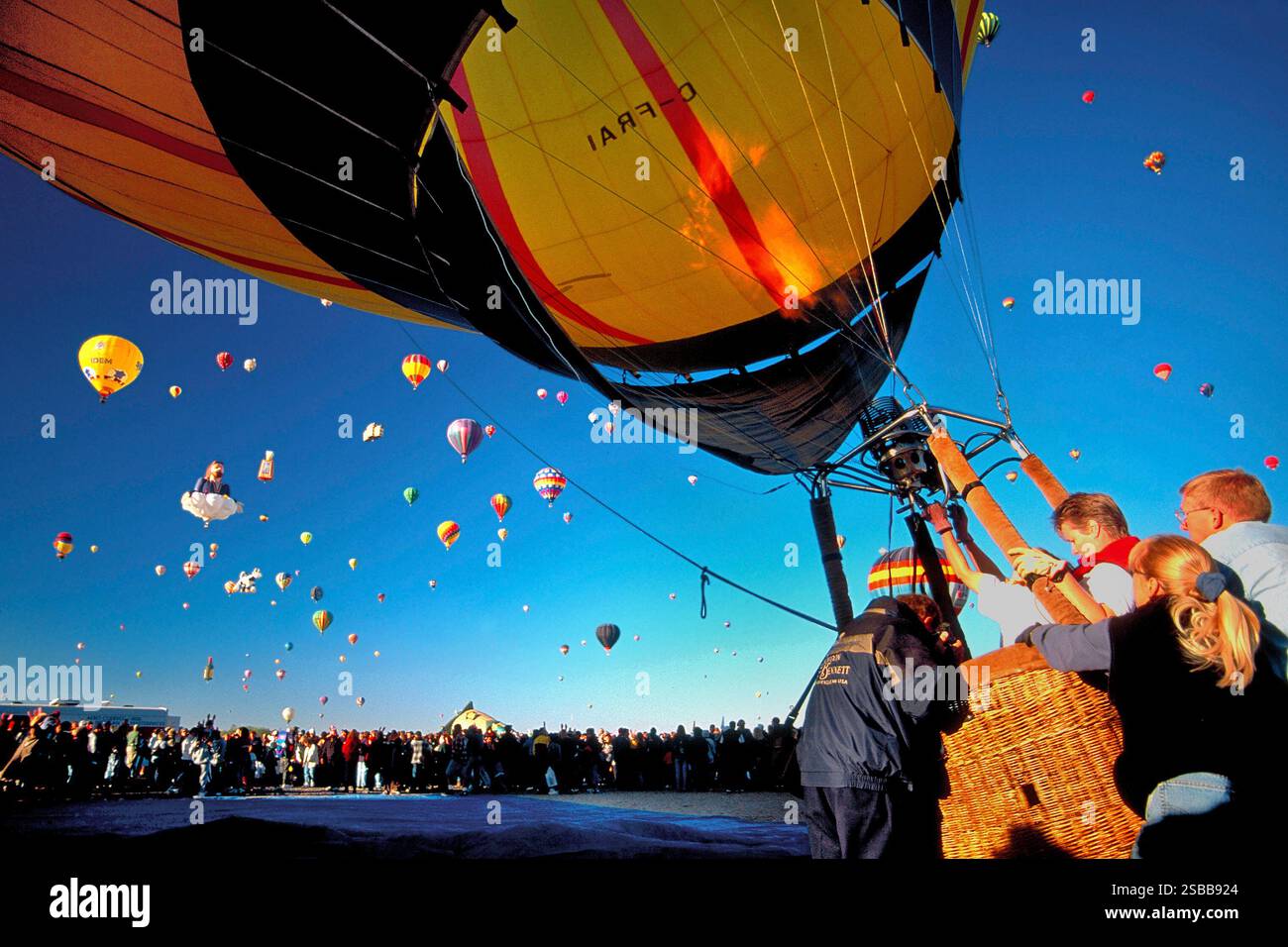 Balloon taking off at Mass Ascension at Albuquerque International ...