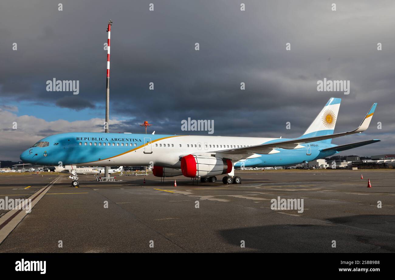 Ein Regierungsflugzeug der argentinischen Regierung vom Typ Boeing 757 ...