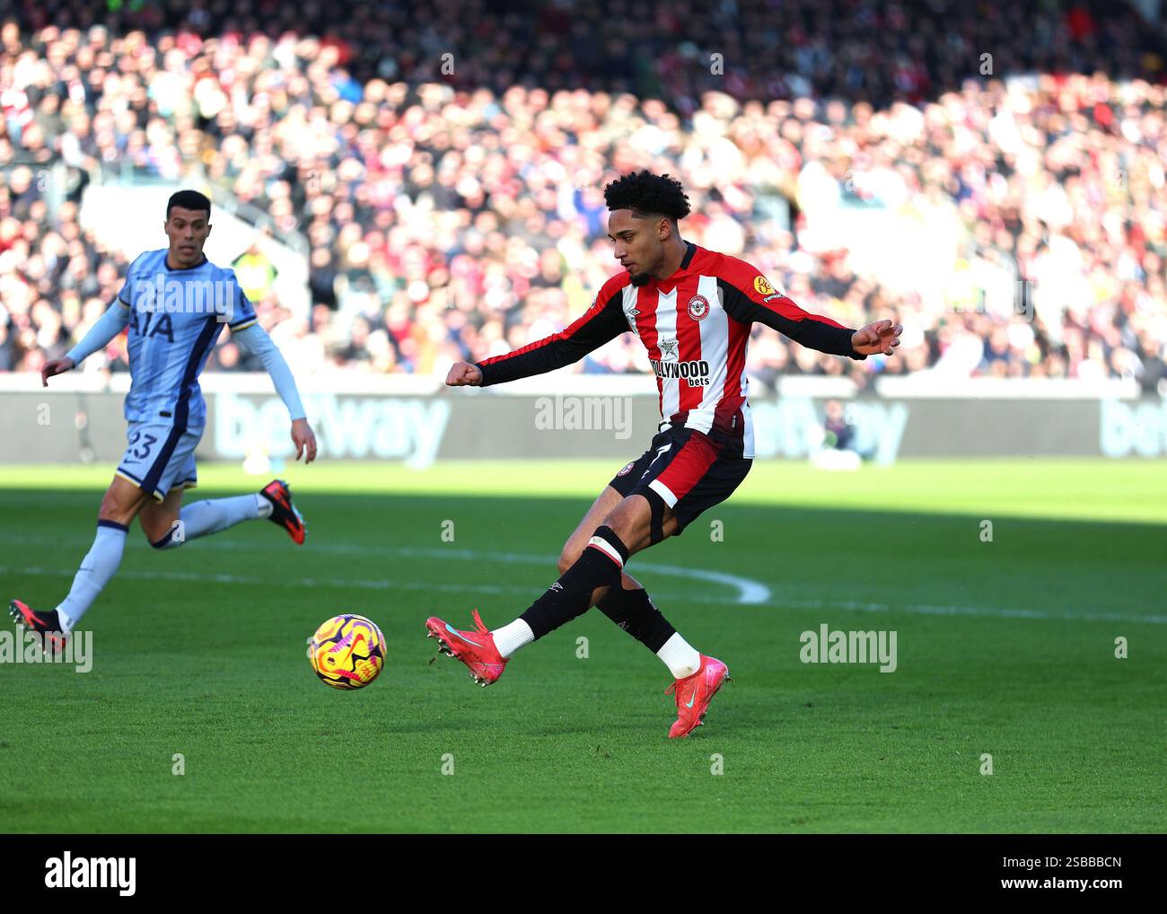 2nd February 2025; Gtech Community Stadium, Brentford, London, England ...