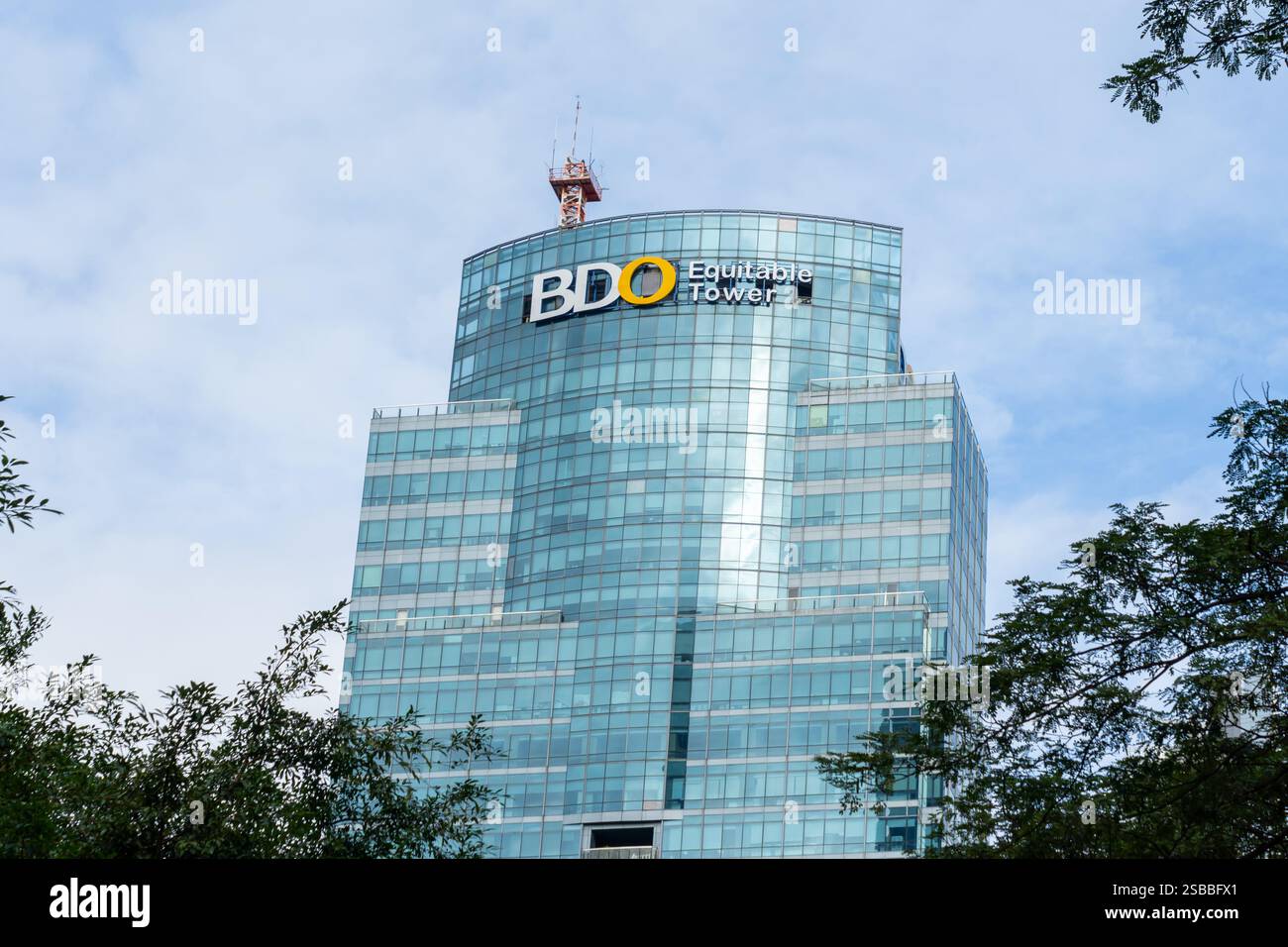BDO Equitable Tower in Makati, Manila, Philippines Stock Photo - Alamy