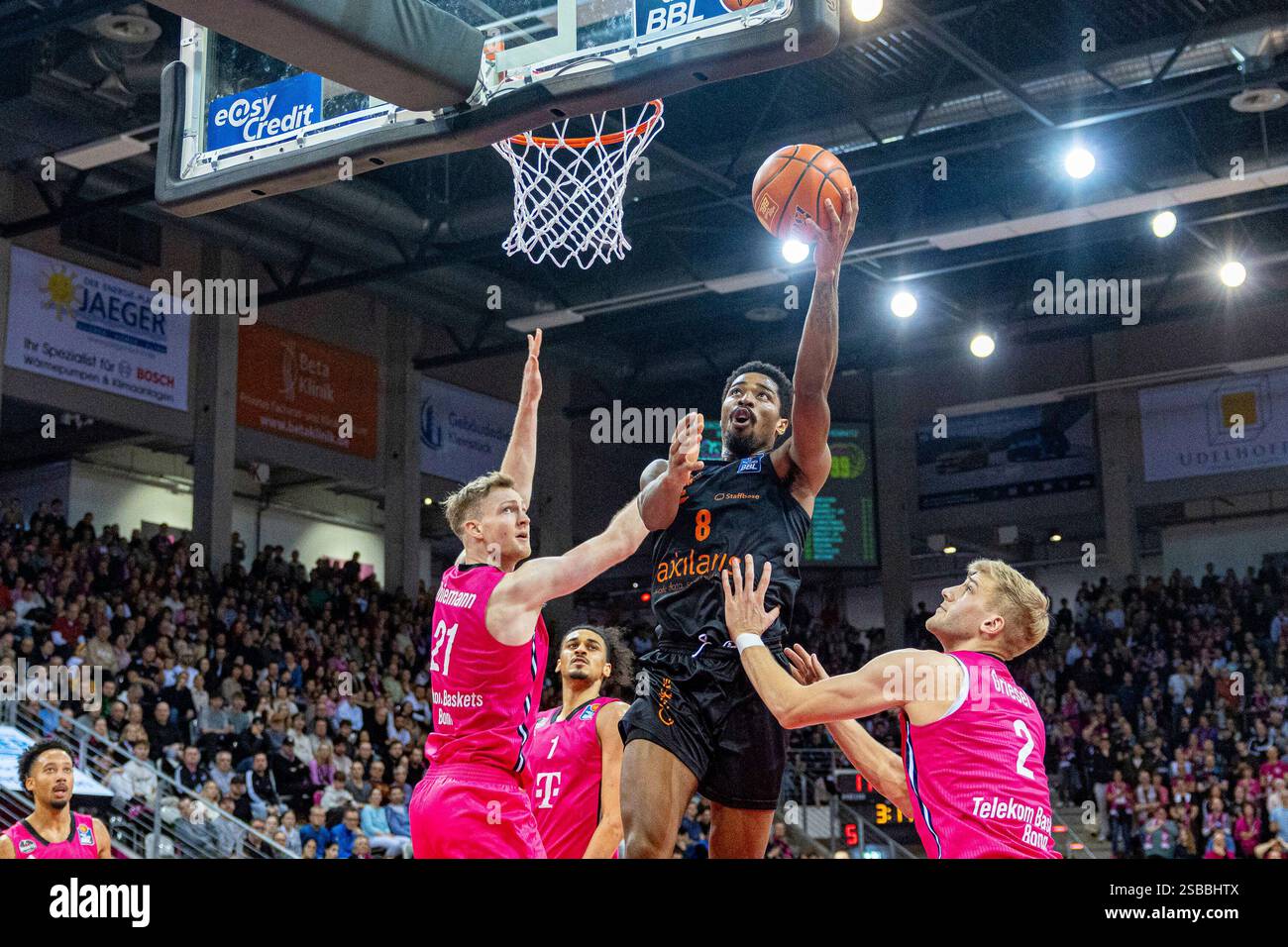 Bonn, Deutschland. 02nd Feb, 2025. William Christmas (NINERS Chemnitz ...