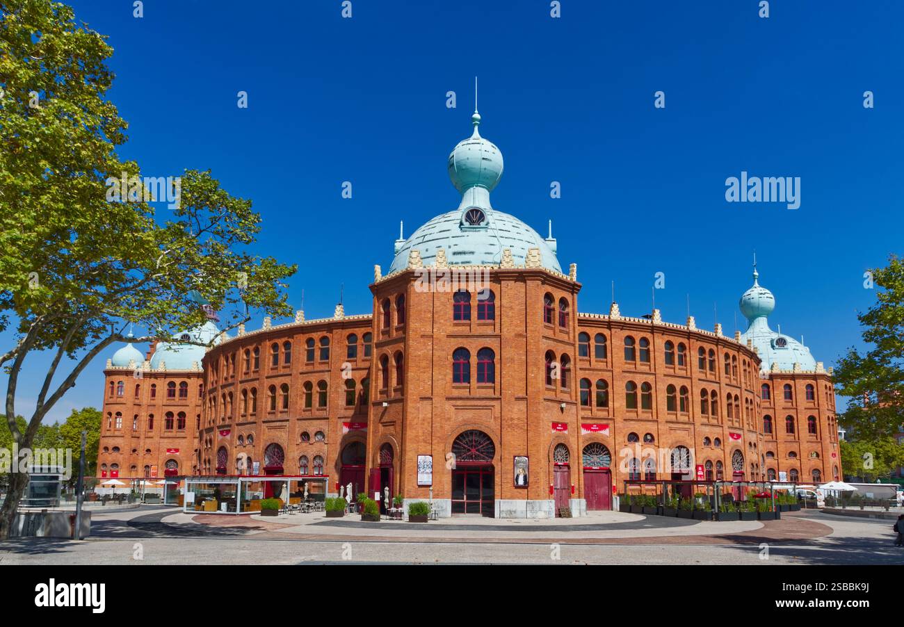 The Campo Pequeno Bull Ring and multi-event stadium with a shopping ...