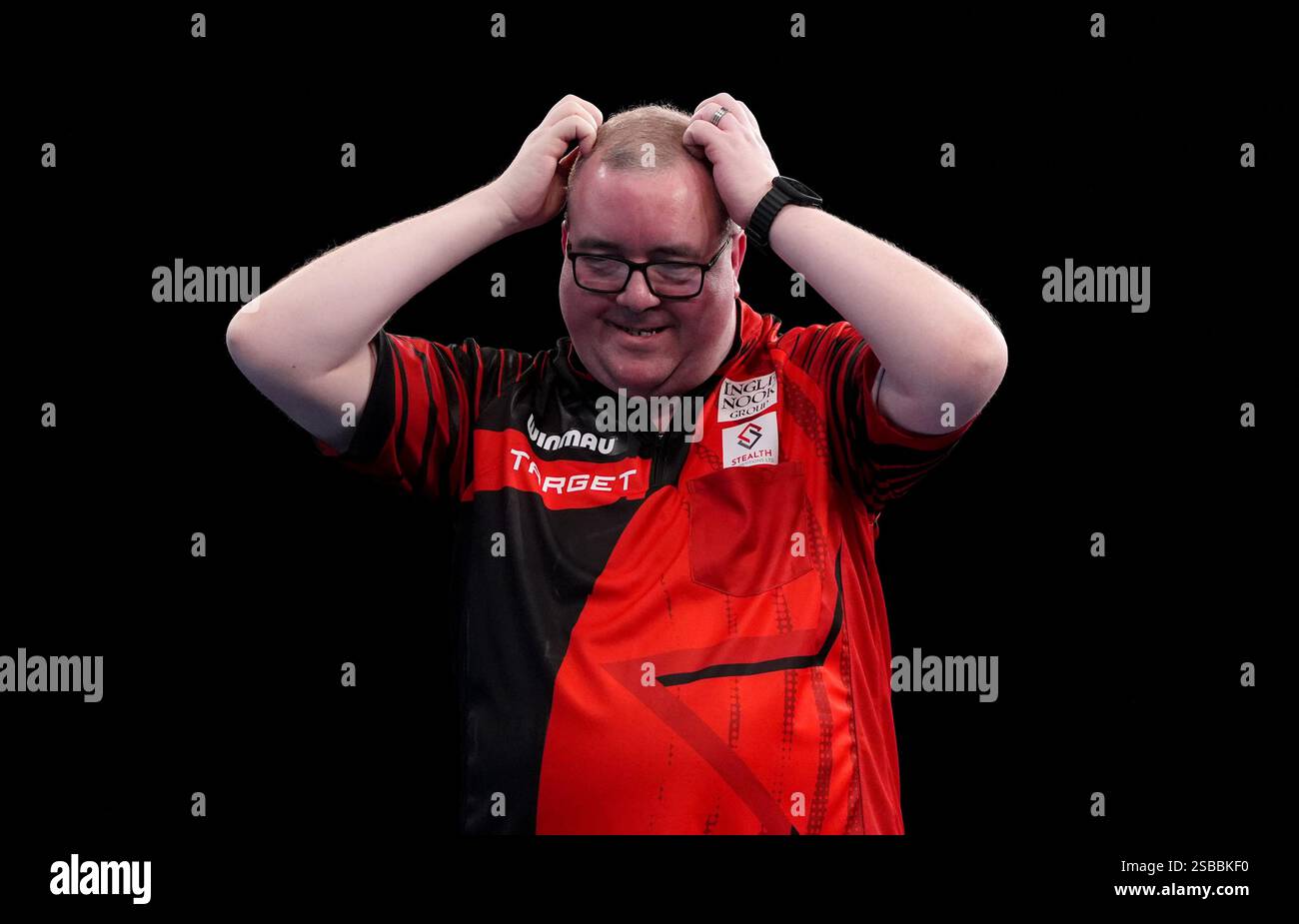 Stephen Bunting reacts during his quarter final match against Danny ...