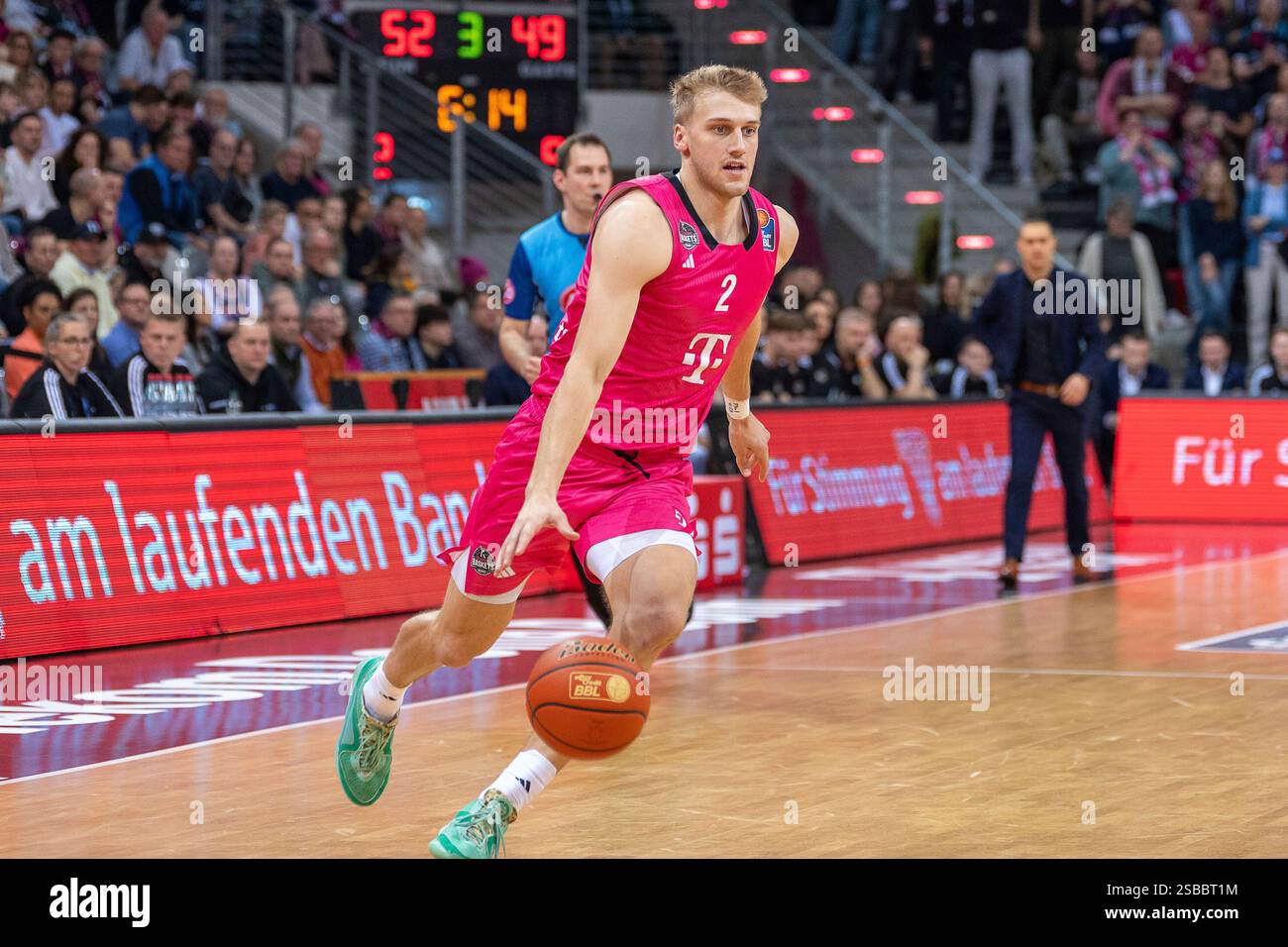 Bonn, Deutschland. 02nd Feb, 2025. 02.02.2025, Basketball: e@sy Credit ...