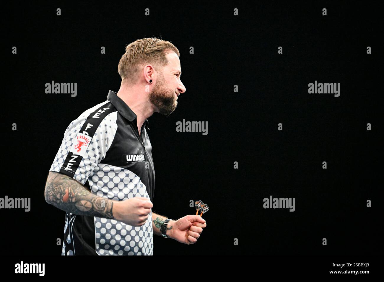 Marshall Arena, Milton Keynes, UK. 2nd Feb, 2025. 2025 PDC Winmau Darts ...