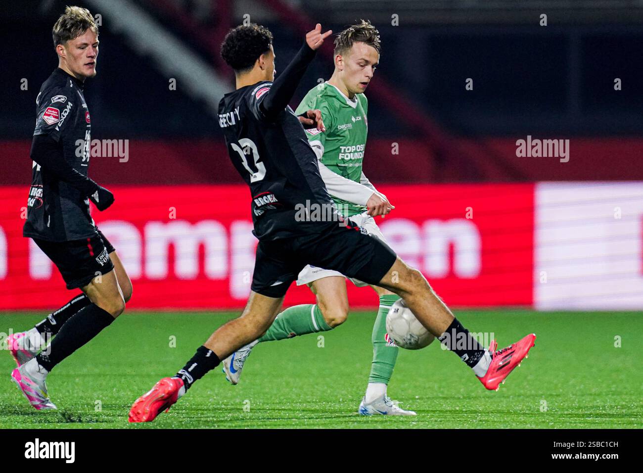 OSS, NETHERLANDS - FEBRUARY 2: Tom van der Werff of TOP Oss battles for ...
