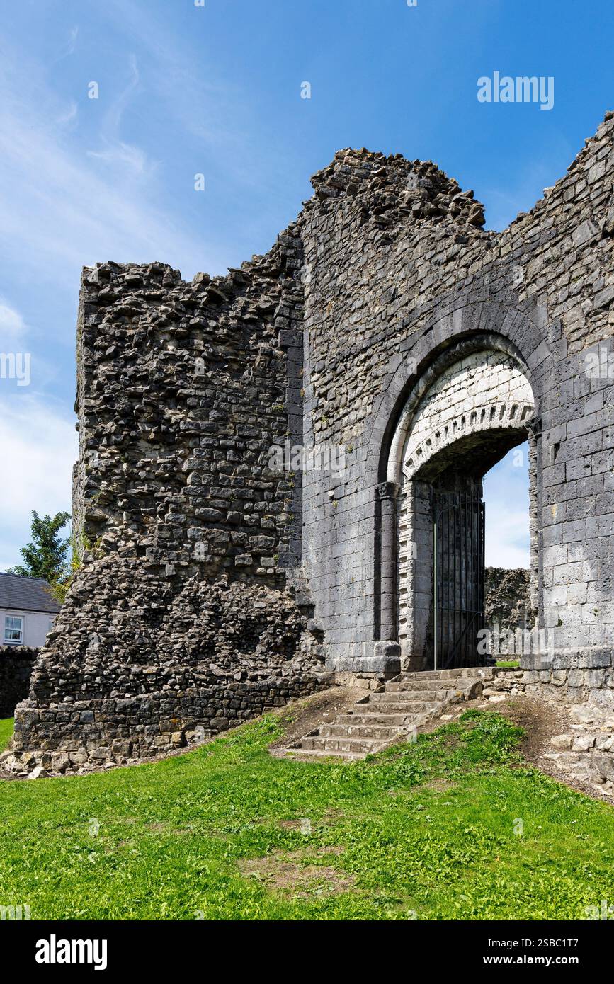Newcastle castle ruin, Bridgend, Wales, UK Stock Photo - Alamy