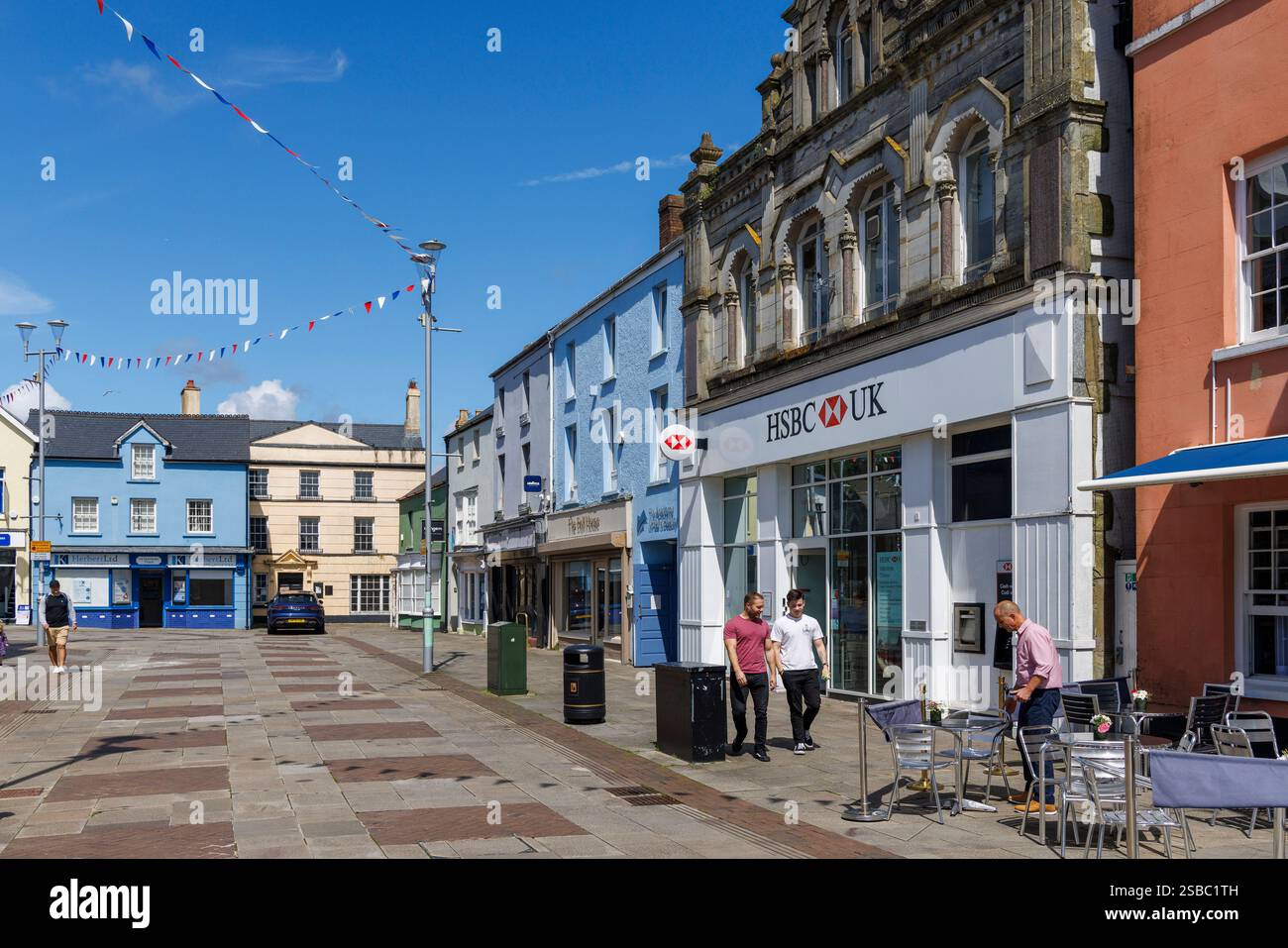Pedestrianised shopping street, Bridgend, Wales, UK Stock Photo - Alamy