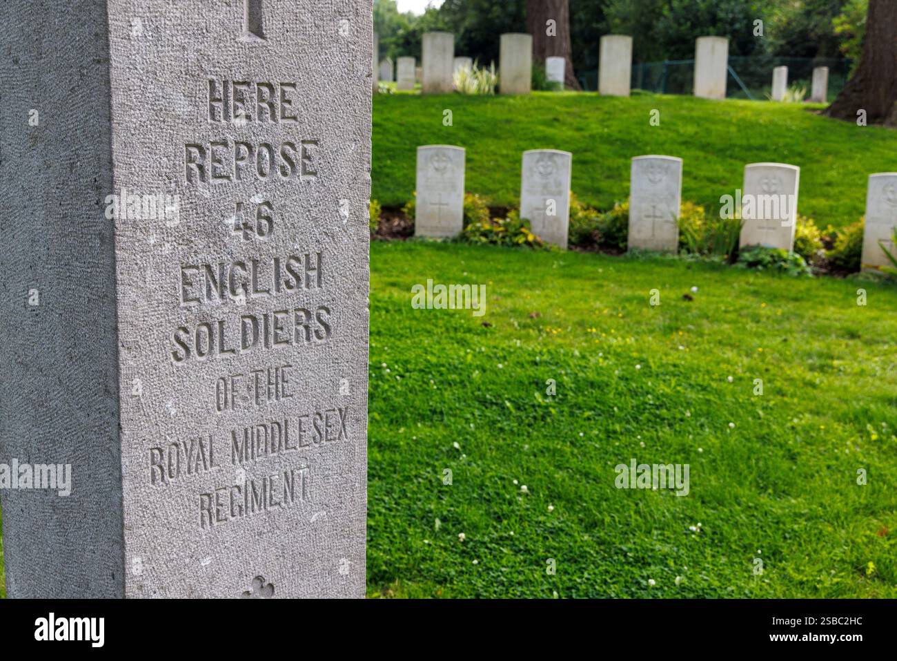 Soldiers of the Royal Middlesex Regiment buried at St Symphorien ...