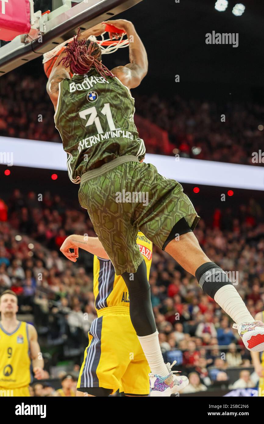 Dunk durch Devin Booker (FC Bayern Basketball, #31), GER, FC Bayern ...