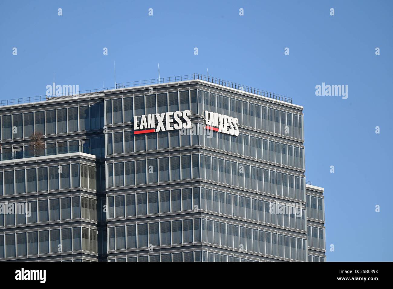 RECORD DATE NOT STATED Logo, Schriftzug des Spezialchemie Konzern ...