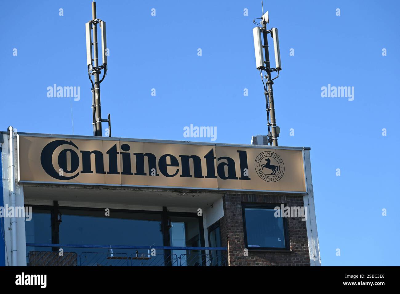 Logo, Schriftzug des deutschen Automobilzulieferer und Reifenhersteller ...