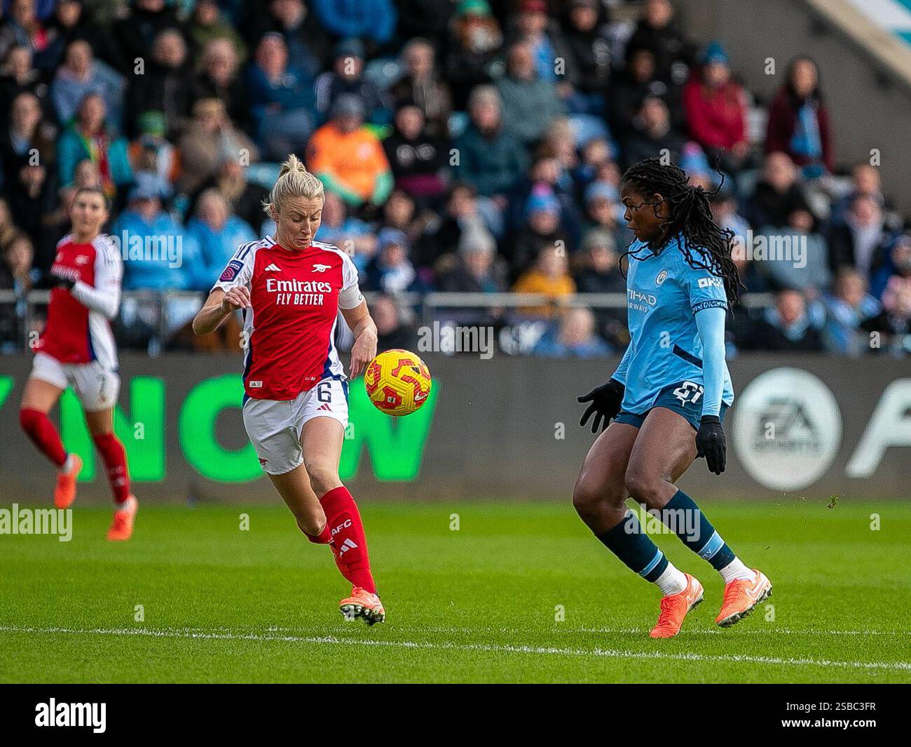 The Joie Stadium, UK. 2nd Feb, 2025. Leah Williamson (6 Arsenal) up ...
