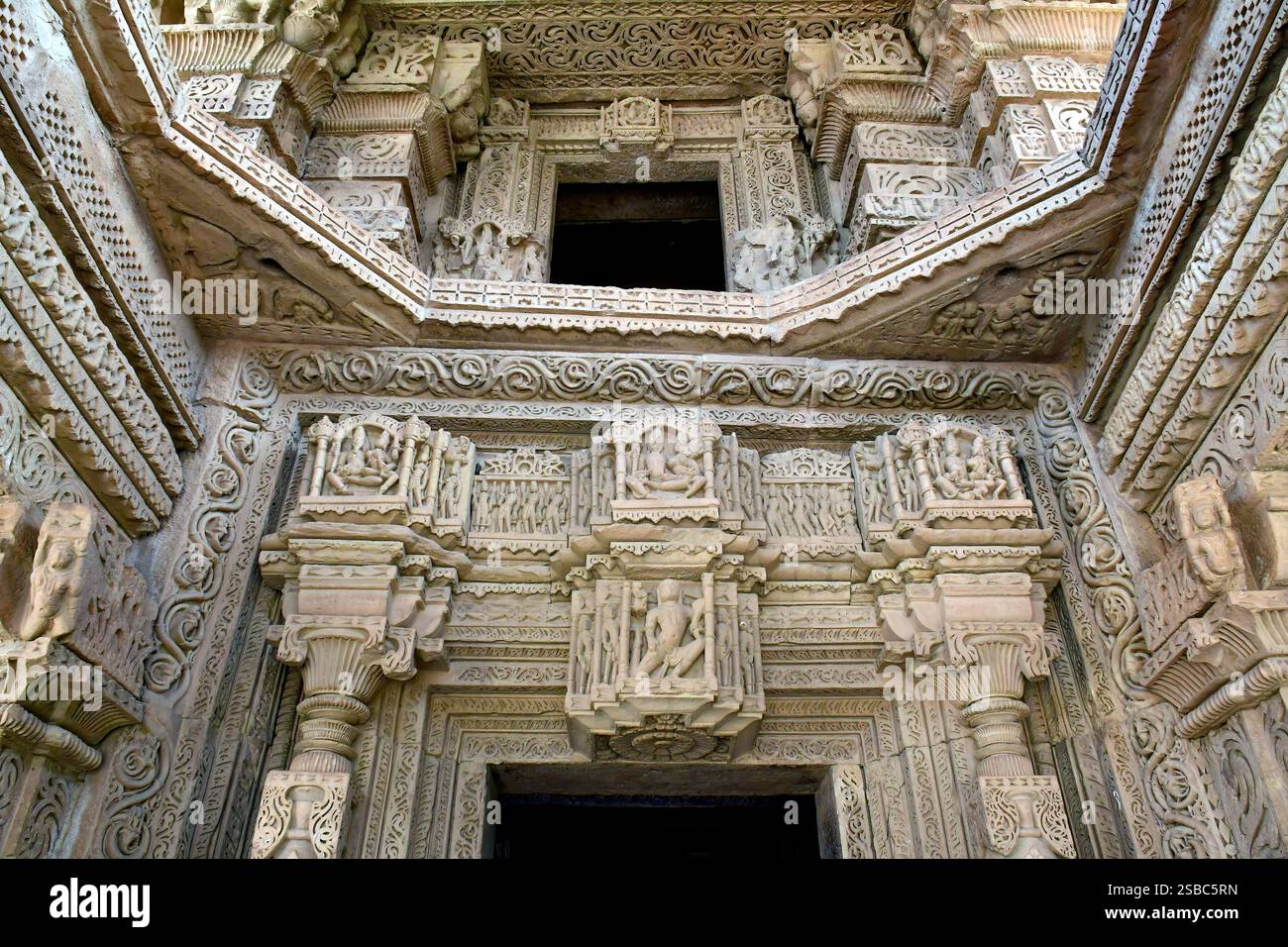 Sas-Bahu Ka mandir, or Sahastrabahu Temple, Gwalior, India, Asia Stock ...