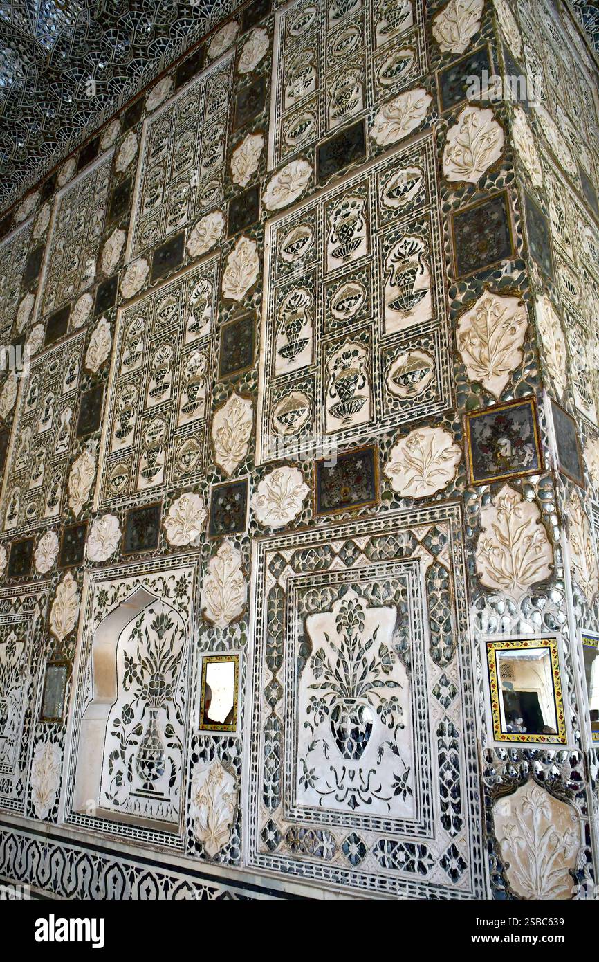 interior, Sheesh Mahal, Mirror Palace, Amer Fort, Amer, Rajasthan ...