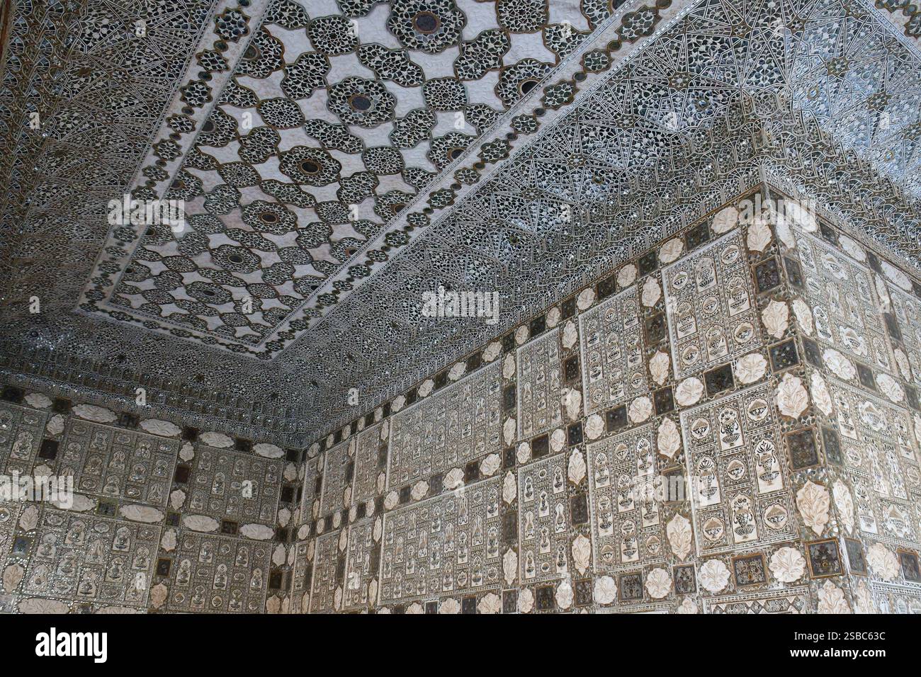 interior, Sheesh Mahal, Mirror Palace, Amer Fort, Amer, Rajasthan ...