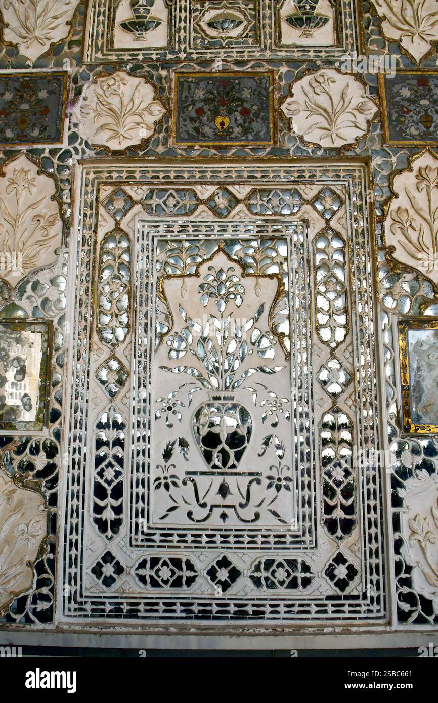 interior, Sheesh Mahal, Mirror Palace, Amer Fort, Amer, Rajasthan ...
