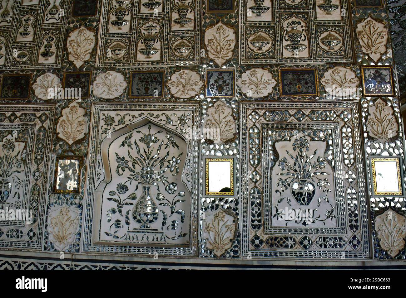 interior, Sheesh Mahal, Mirror Palace, Amer Fort, Amer, Rajasthan ...