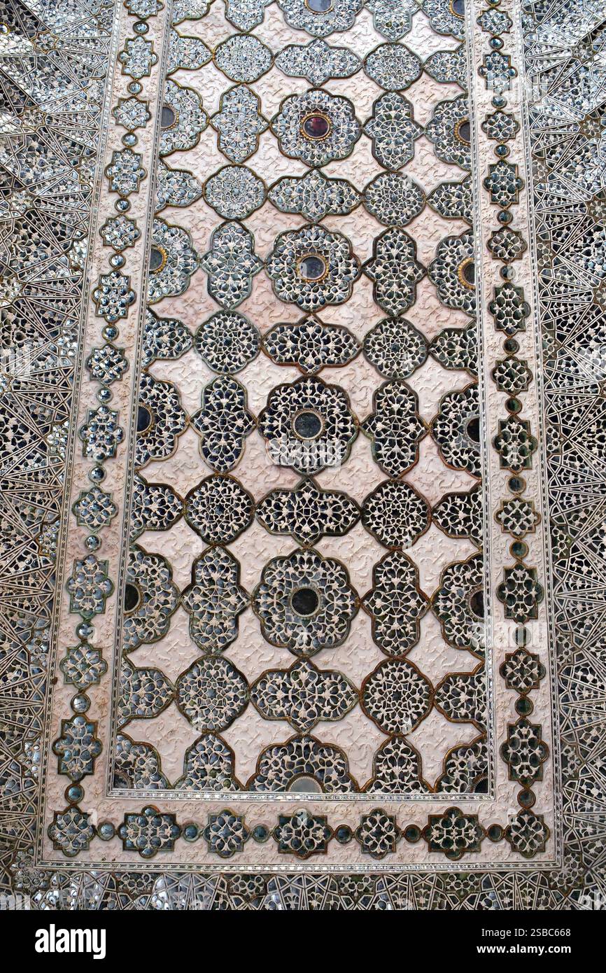 interior, Sheesh Mahal, Mirror Palace, Amer Fort, Amer, Rajasthan ...