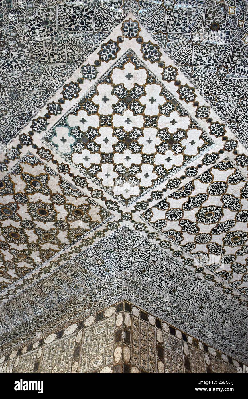 interior, Sheesh Mahal, Mirror Palace, Amer Fort, Amer, Rajasthan ...
