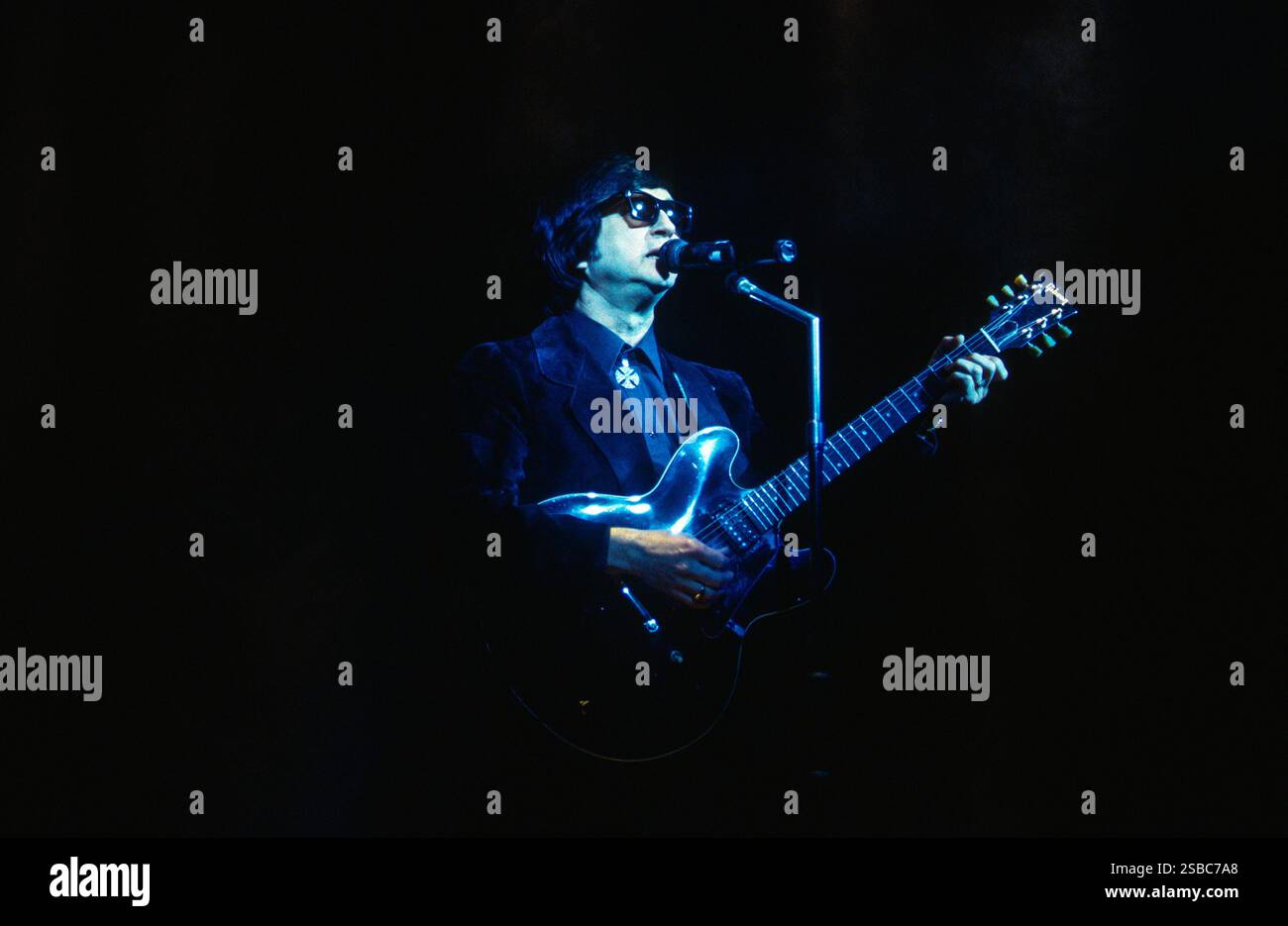 Larry Branson (Roy Orbison) in ONLY THE LONELY at the Piccadilly ...