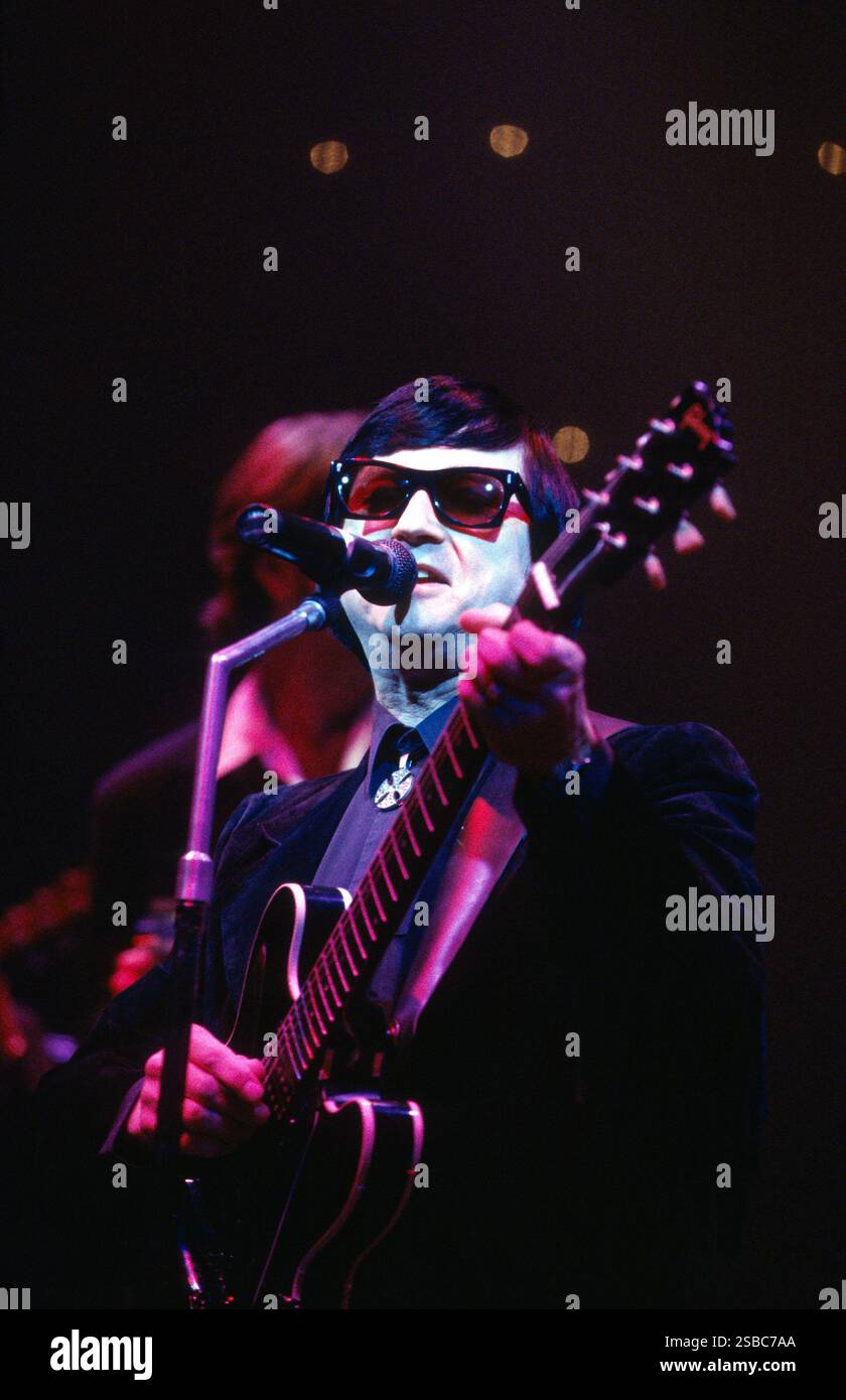 Larry Branson (Roy Orbison) in ONLY THE LONELY at the Piccadilly ...